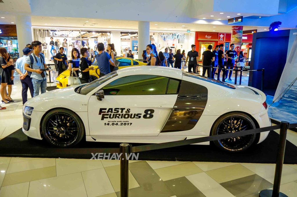 Audi R8 "sóng đôi" cùng Nissan 350Z trong buổi ra mắt Fast & Furious 8 ...