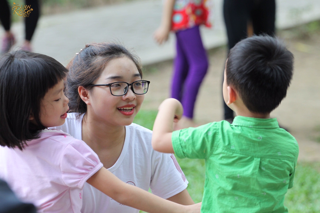 Hành trình nhân ái của Law rose 2017