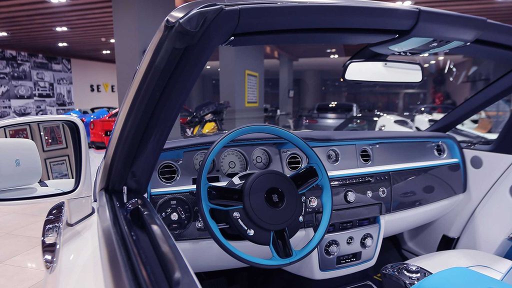 Chiếc Rolls-Royce Phantom Drophead Coupe cuối cùng có giá 11 tỷ VNĐ