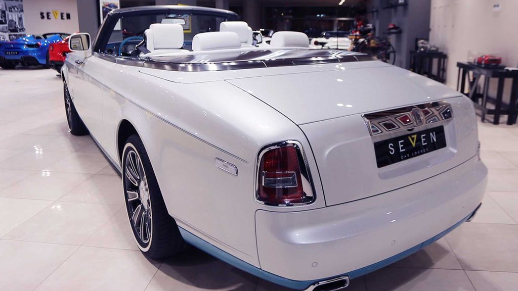 Chiếc Rolls-Royce Phantom Drophead Coupe cuối cùng có giá 11 tỷ VNĐ