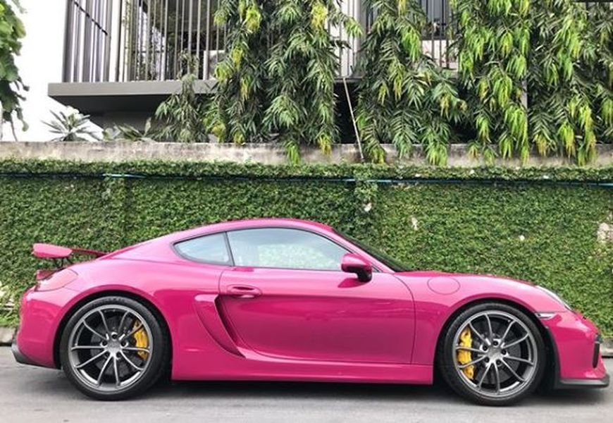 Ruby Star Porsche Cayman GT4 là một viên ngọc đẹp không tì vết ở Băng Cốc