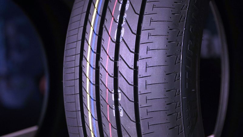 Bridgestone Việt Nam chính thức giới thiệu dòng lốp xe cao cấp Turanza T005A