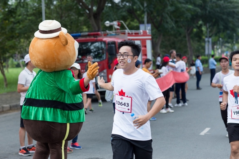 Manulife Việt Nam đóng góp gần 200 triệu đồng cho Quỹ Terry Fox