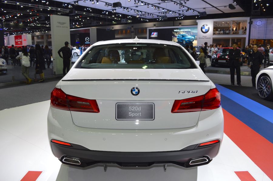 BMW 5 Series 2017 xuất hiện tại Thái Lan với loạt phụ kiện BMW M ...