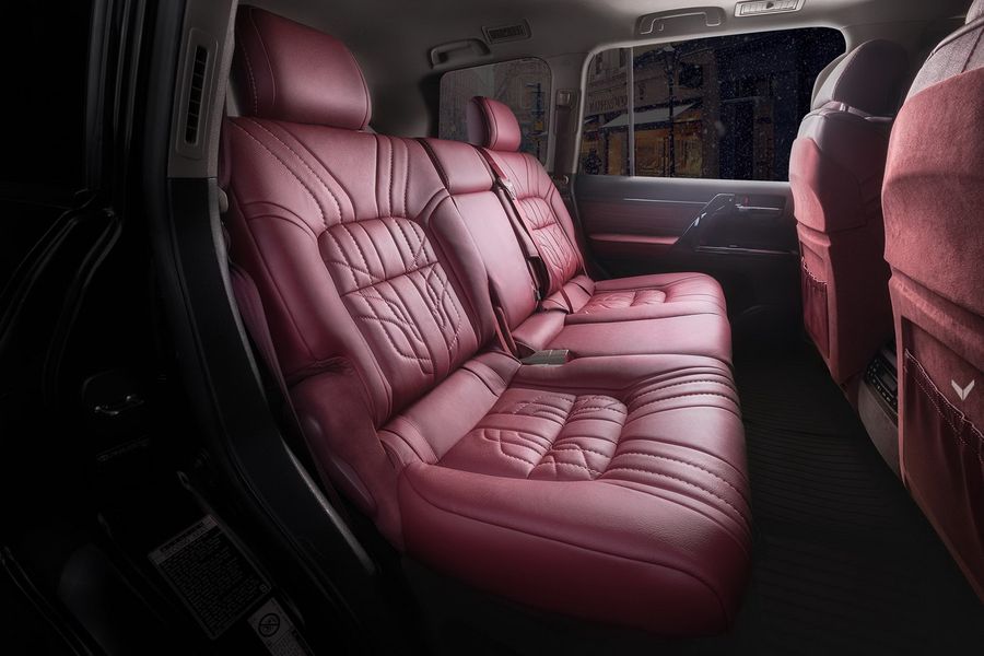 Vilner "lột xác" cho khoang cabin của Toyota Land Cruiser