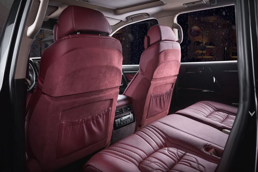 Vilner "lột xác" cho khoang cabin của Toyota Land Cruiser